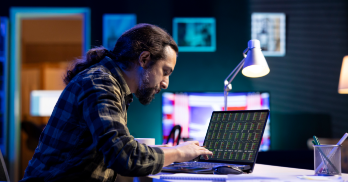 AI and Software Development: Collaboration or Replacement?